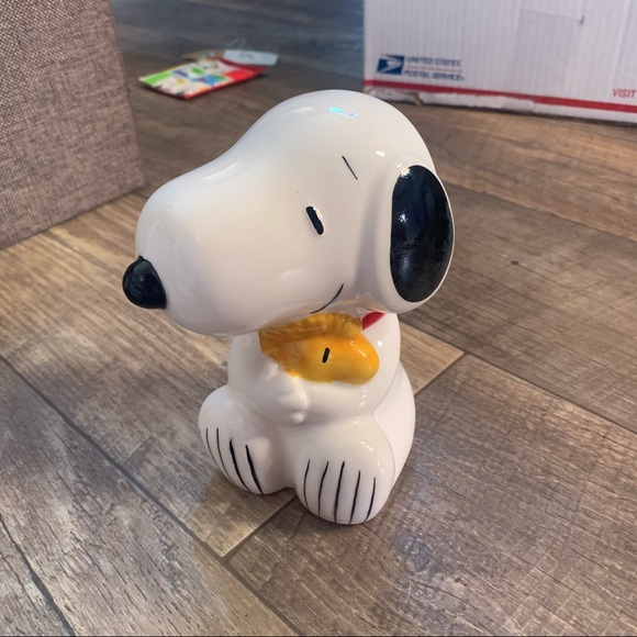 Peanuts | Accents | Snoopy And Woodstock Ceramic Collectors Sculpture ...